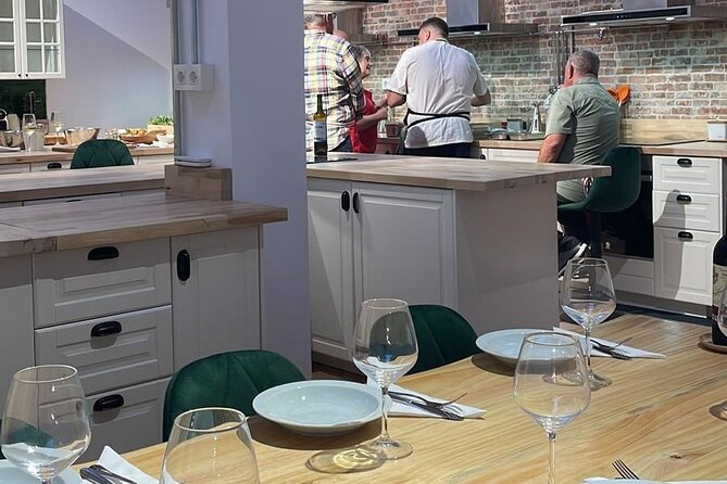 Basque Pintxos and Tapas Cooking Class in Bilbao