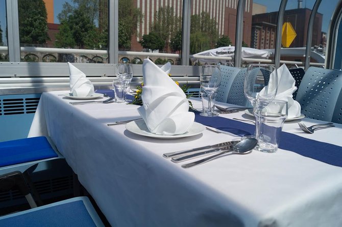 Berlin 4-Course Sunset Dinner Cruise Including Drinks