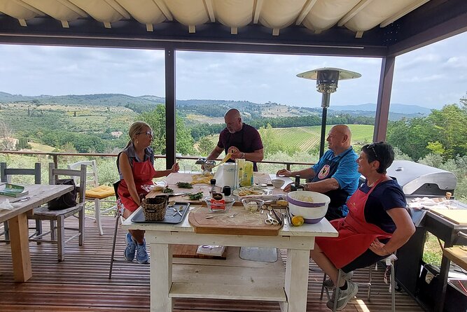 Cooking Class on a Family Farm in Chianti with Lunch