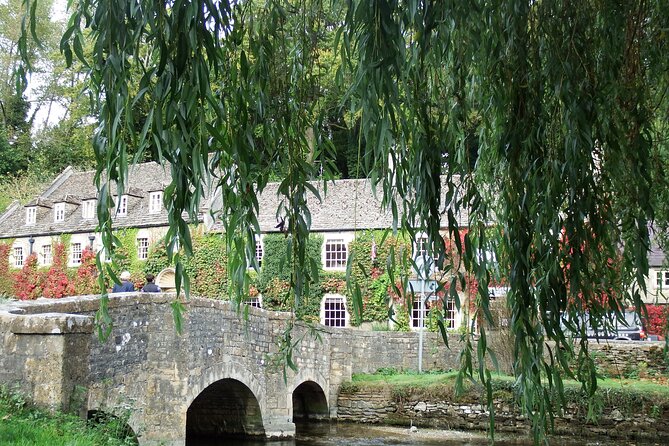 Cotswolds Experience - full day small group day tour from Bath ( Max 14 persons)