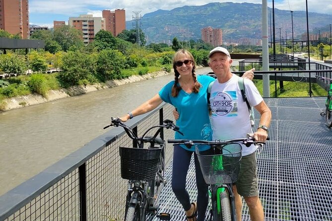 Electric bike city tour medellin, viewpoints, local snacks and drink tastings practical details and how they add up