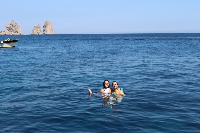 From Salerno: Small Group Amalfi Coast boat tour with stops in Positano & Amalfi