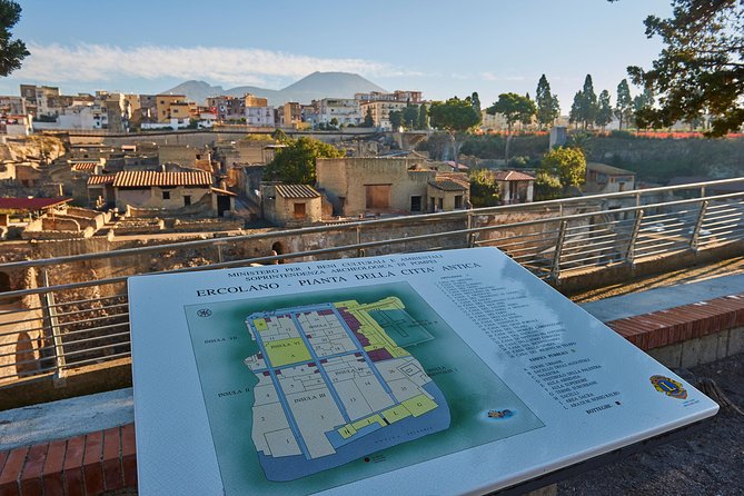 Guided Day Tour of Pompeii and Herculaneum with Light Lunch