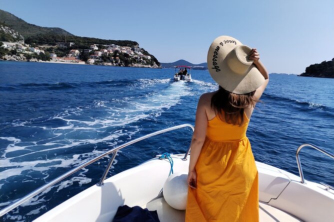 Islands & Caves Private Tour with pickup, drinks & fuel included