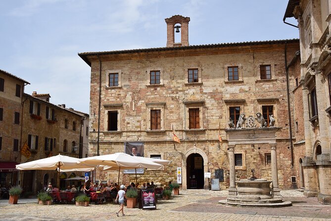 Montepulciano: Winery Tour & Tasting Experience