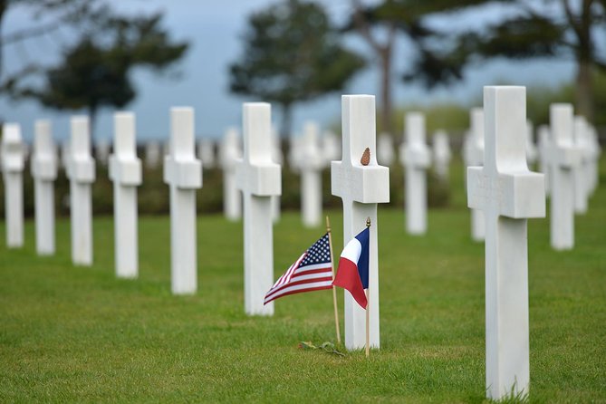Omaha Beach D-Day Experience - Half day group tour from Bayeux
