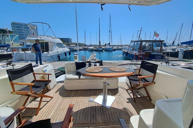Porto: Luxury Yacht Cruise on the Douro River and Estuary Reserve