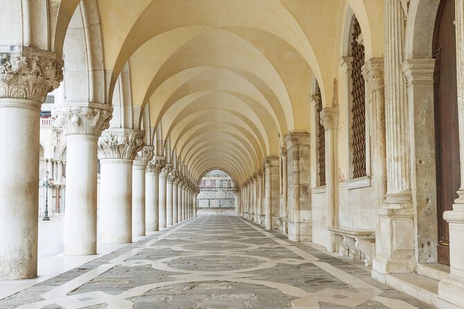 Private Doge's Palace and Saint Mark's Basilica Walking Tour