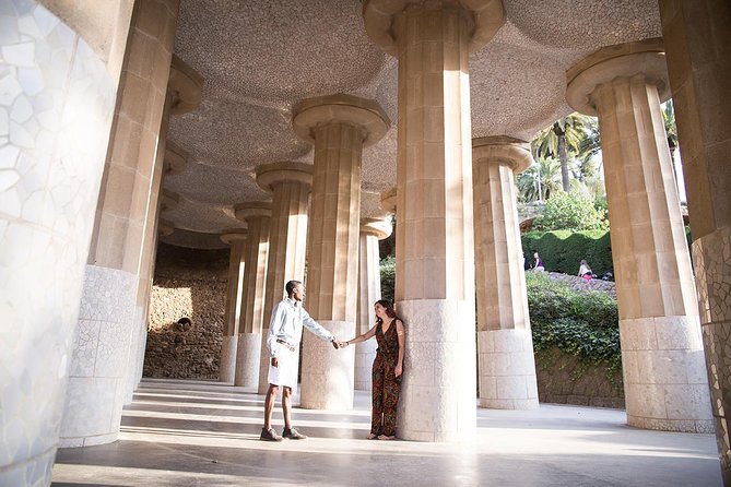PRIVATE Park Güell Photoshoot Skip the line