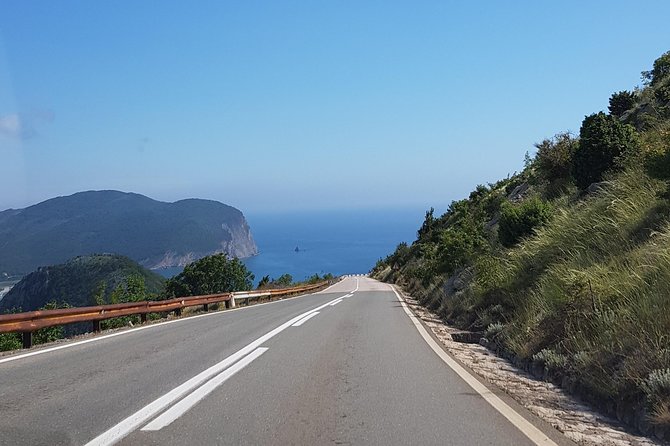 Private transfers from Podgorica Airport and city to Budva