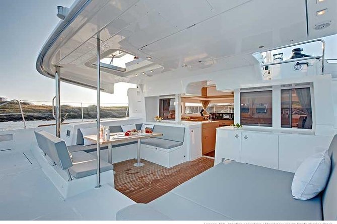 Santorini Caldera Sailing Tour with BBQ Lunch and Drinks