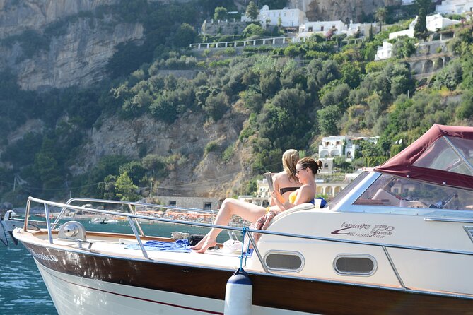 Shared Amalfi Coast Boat Tour: Positano,Amalfi,Swim & Light Lunch