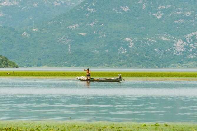 Skadar Lake: Guided Sightseeing Boat Tour with Refreshments