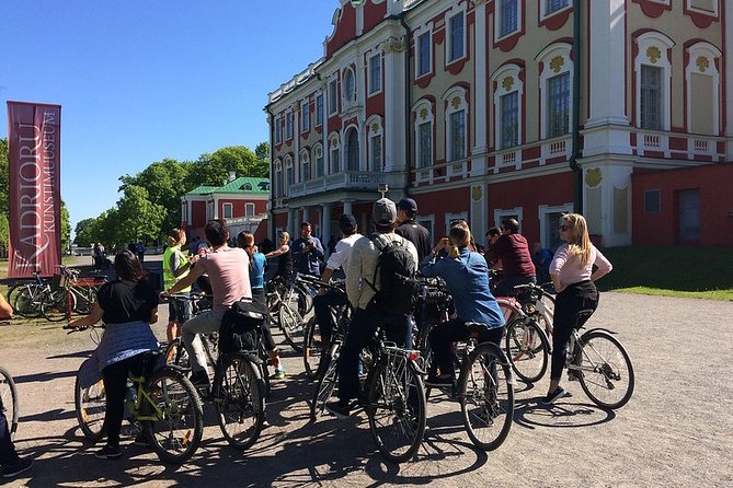 Tallinn Bike Tour with Electric Bikes