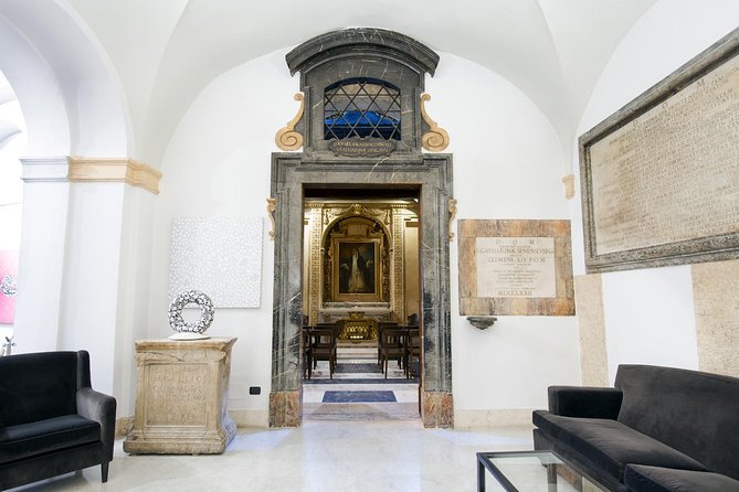 The Great Opera Arias Concert at Palazzo Poli - Trevi Fountain