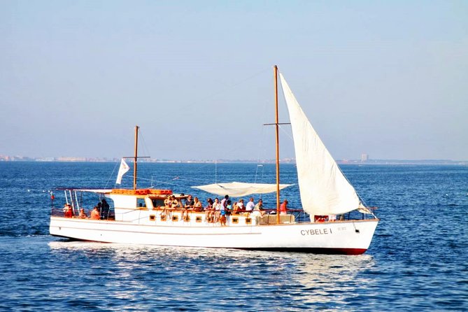 4-hour Boat Trip with Fishing, Lunch and Unlimited Drinks in Nessebar - The Food, Drinks, and Fishing: What You’re Really Getting