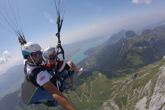 Sensation paragliding flight over the magnificent Lake Annecy - The Value of This Tour