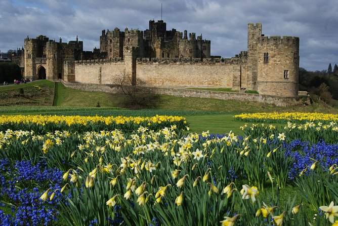 1 Day Alnwick Castle, Holy Island & Scottish Borders - Bamburgh Castle & Coastal Charm