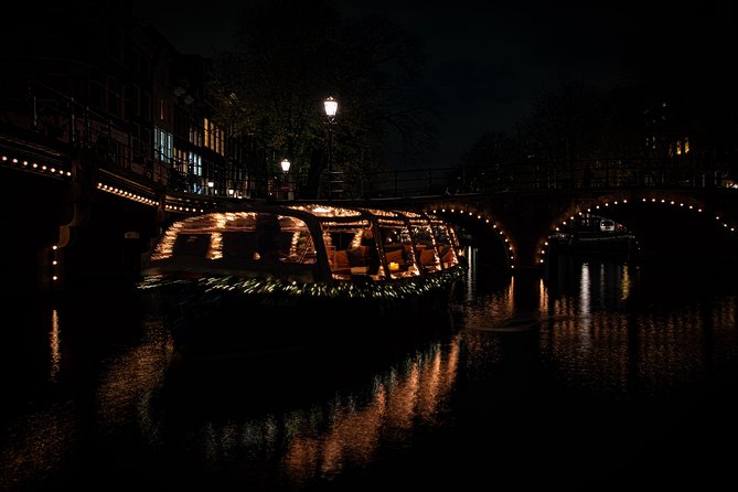Amsterdam 2-Hour Evening Cruise With Live Guide and Bar - The Sum Up