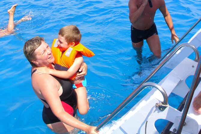 APHRODITE II -LAZY DAY CRUISE-BLUE LAGOON,TURTLE COVE, with LUNCH - Who Should Consider This Tour?