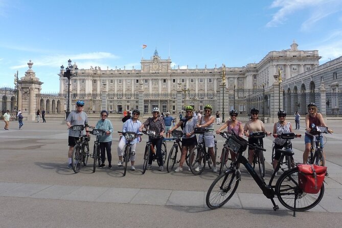 Madrid City Tour | Regular Bike | Reduced Groups - Who Will Love This Tour?