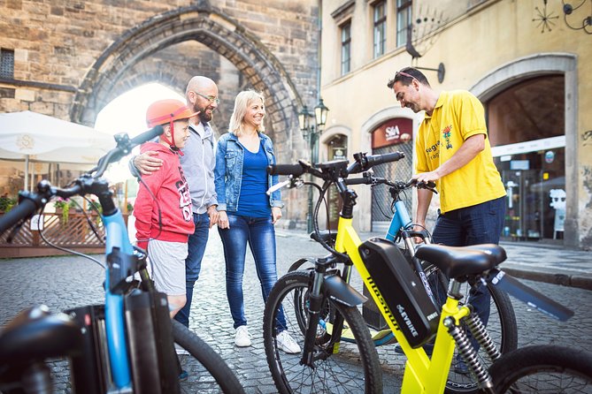 Prague E-Scooter Grand City Tour PRIVATE with PragueWay - FAQ