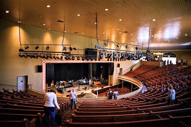 Discover Nashville City Tour with Entry to Ryman & Country Music Hall of Fame - FAQs