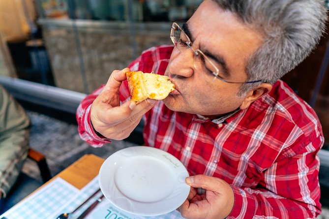 PRIVATE Istanbul Food Tour - 10 Tastings including Raki & Padi - Balance of Food and Sightseeing