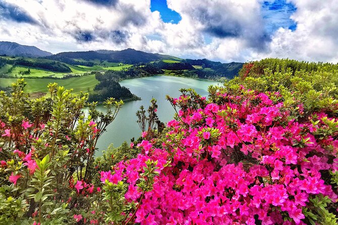 Azores: Shore Excursion Furnas - Crater volcano and hot springs - Key Points