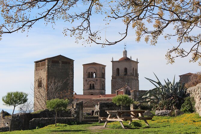 Guided tour in Trujillo at Sunset "El Collector de Atardeceres" - Introduction