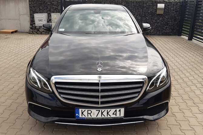 Private transfer: Krakow Airport - Krakow City