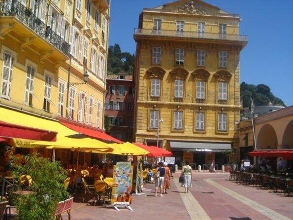 Riviera Bar Crawl Party with Free Shots and VIP Entry - Start at Place Massena: Loft Bar