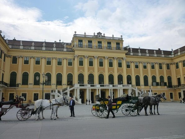 Skip-the-line Schonbrunn Palace Rooms & Gardens Private Tour - Discover Vienna’s Crown Jewel with a Private Skip-the-Line Tour of Schönbrunn Palace and Gardens