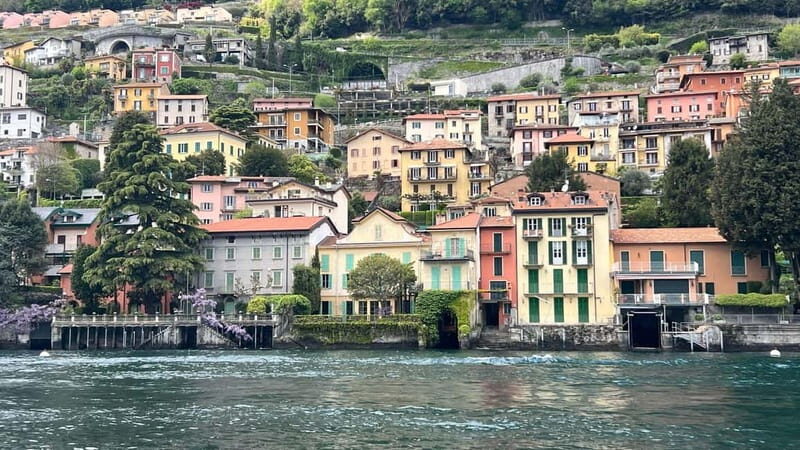 1-hour shared boat tour on Lake Como