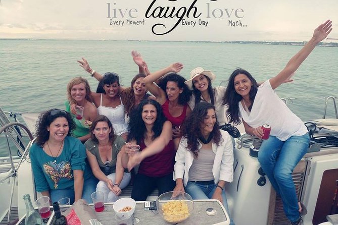 2 Hours Private Sailing Tour in Lisbon