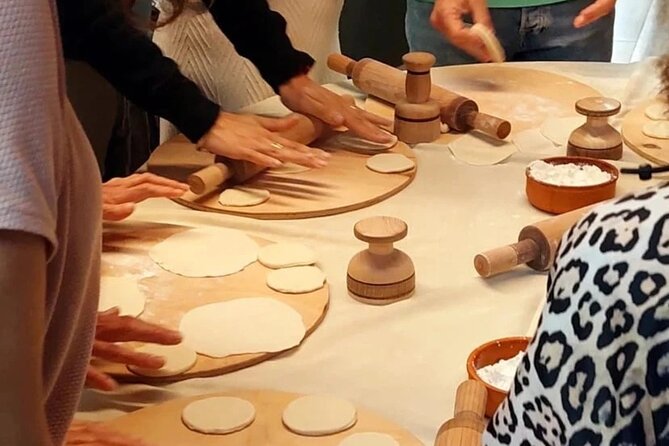 Batumi: Georgian Cooking Class of Khachapuri by Local Master - Key Points