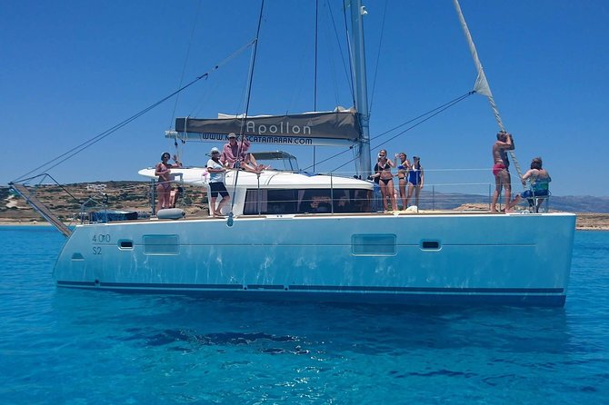 Catamaran All inclusive-Day Cruise to Naxos or Paros with Lunch - An Introduction to the Cruise Experience