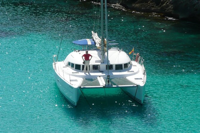 Private tour: Catamaran Full day cruise in Ibiza & Formentera
