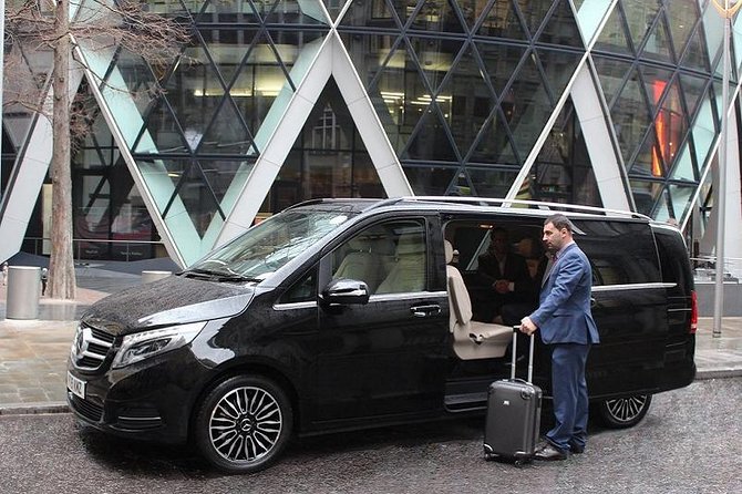 Private transfer from Brussels Airport to Brussels city Business car