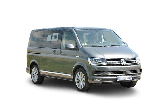 Private Transfer from Dublin airport to Dublin city center - One way Minivan