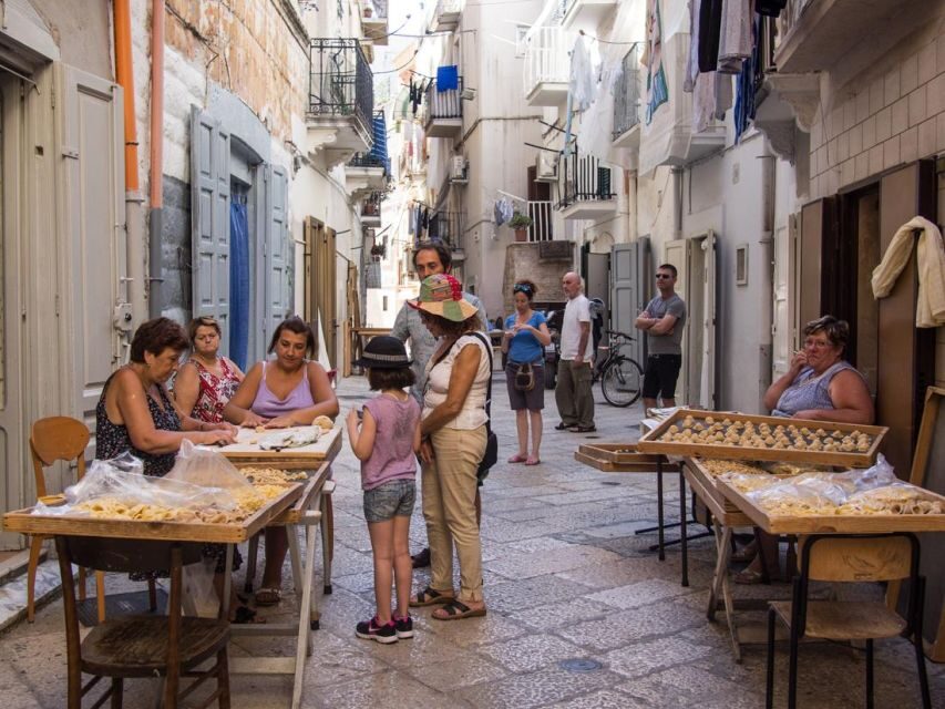 2-Hour Bari City Tour