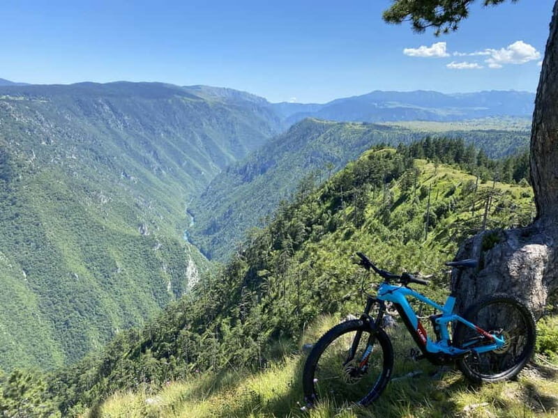 2 Viewpoints E-bike tour