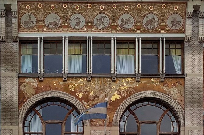 2-Hour Walking Tour in Brussels: Fall and Rise of Art Nouveau