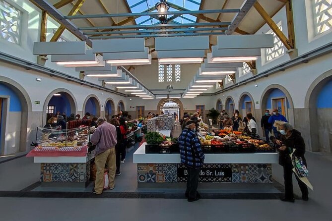 Algarve Wines Tasting Shared Experience at Mercado Municipal de Silves
