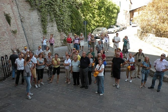 Assisi Private Walking Tour including St. Francis Basilica