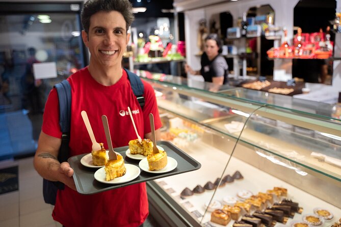 Barcelona: Evening Foodie Adventure with 8 Tapas & 4 Drinks