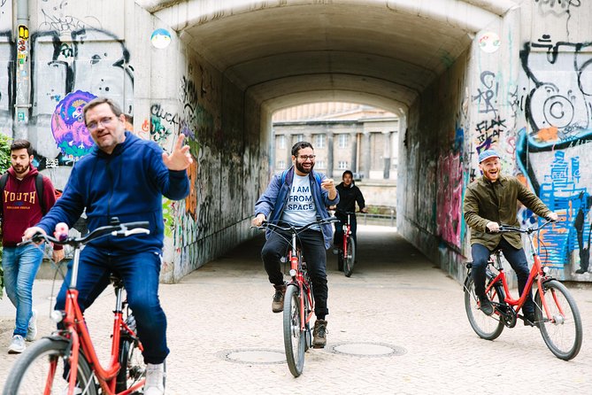 Berlin Street Food Tour by Bike