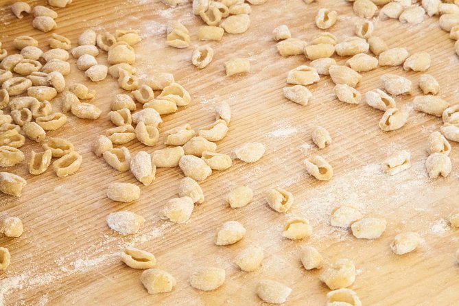 Cesarine: Private Pasta Class & Meal at Local's Home in Bari