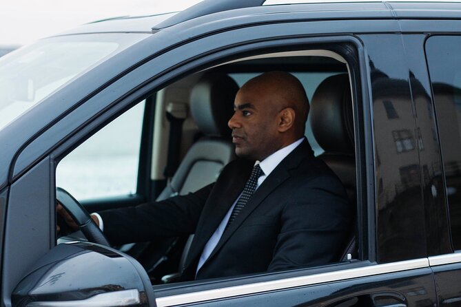 Cruise port VIP Transfer: Cruise port to Stockholm city center 1-6 Passangers