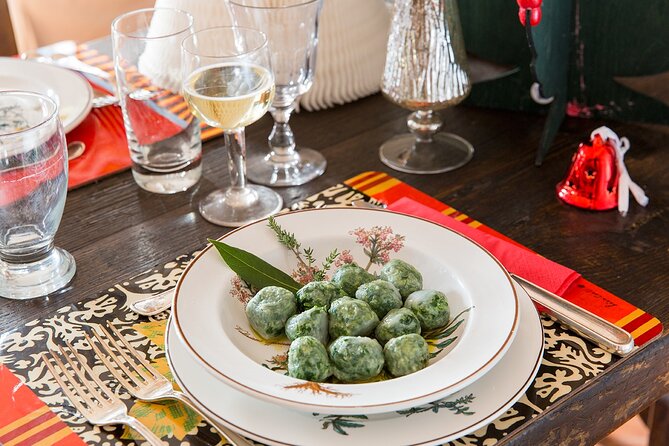 Dining experience at a local's home in Preganziol with cooking demo